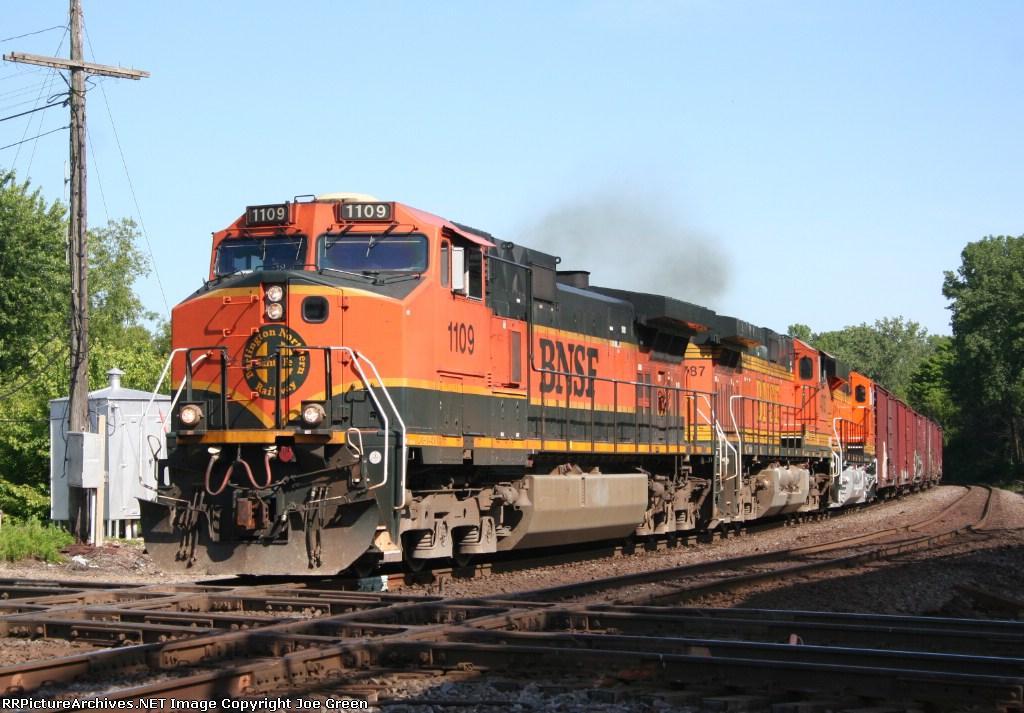 BNSF 1109